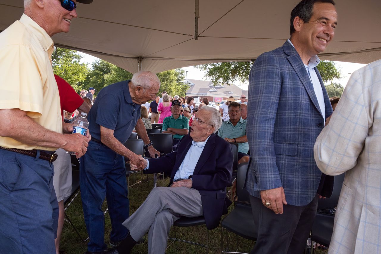 City of Arlington Breaks Ground on Park Honoring Longtime City Leader ...