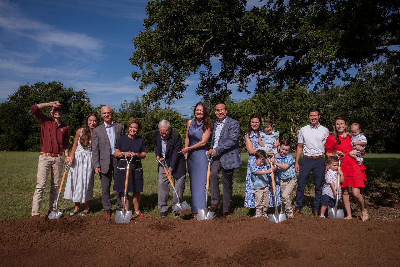 City of Arlington Breaks Ground on Park Honoring Longtime City Leader ...